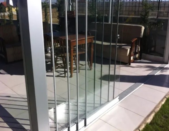 SLIDING parallel-sliding systems