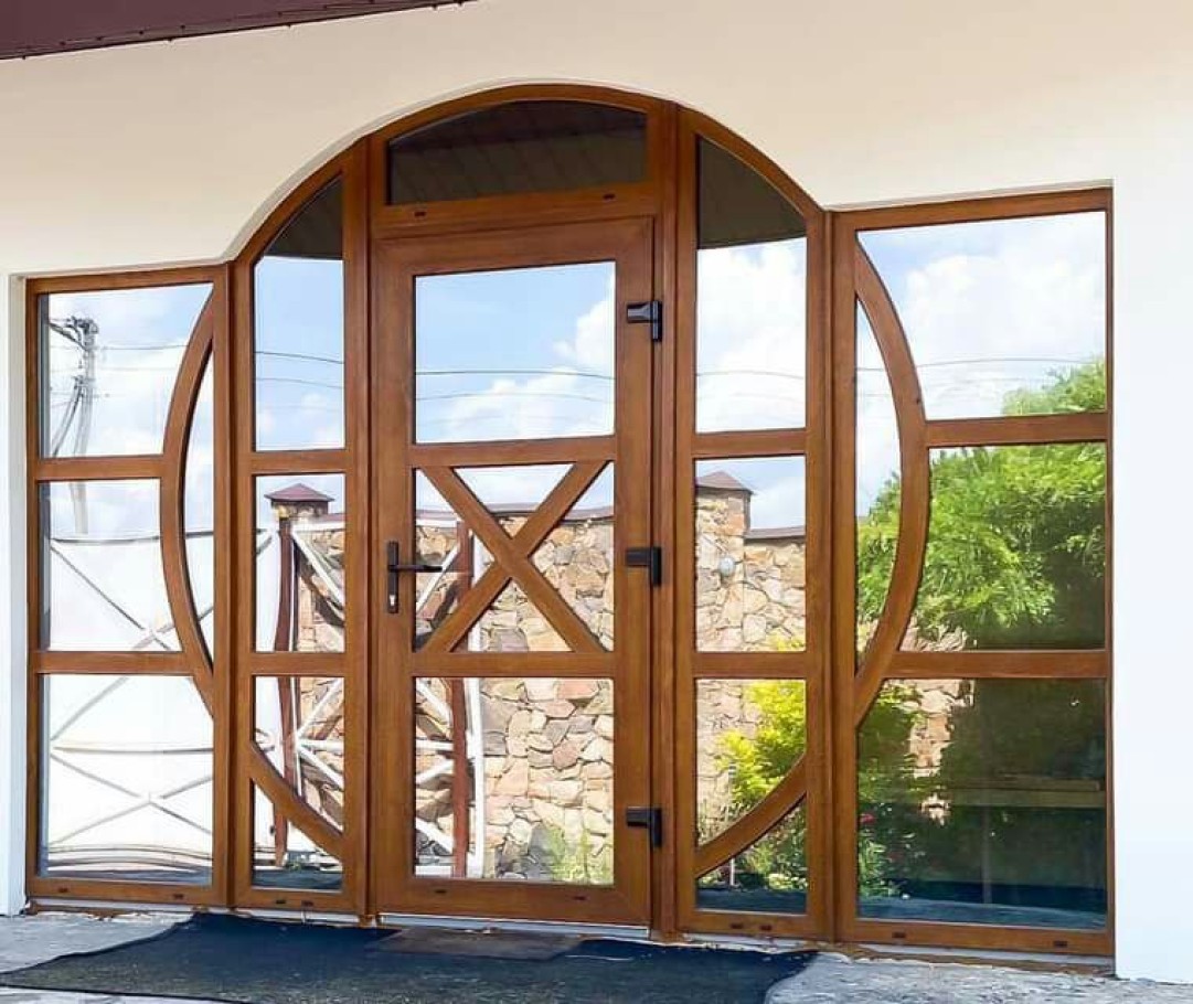 Uși termopane din PVC – modele de interior și exterior la comandă